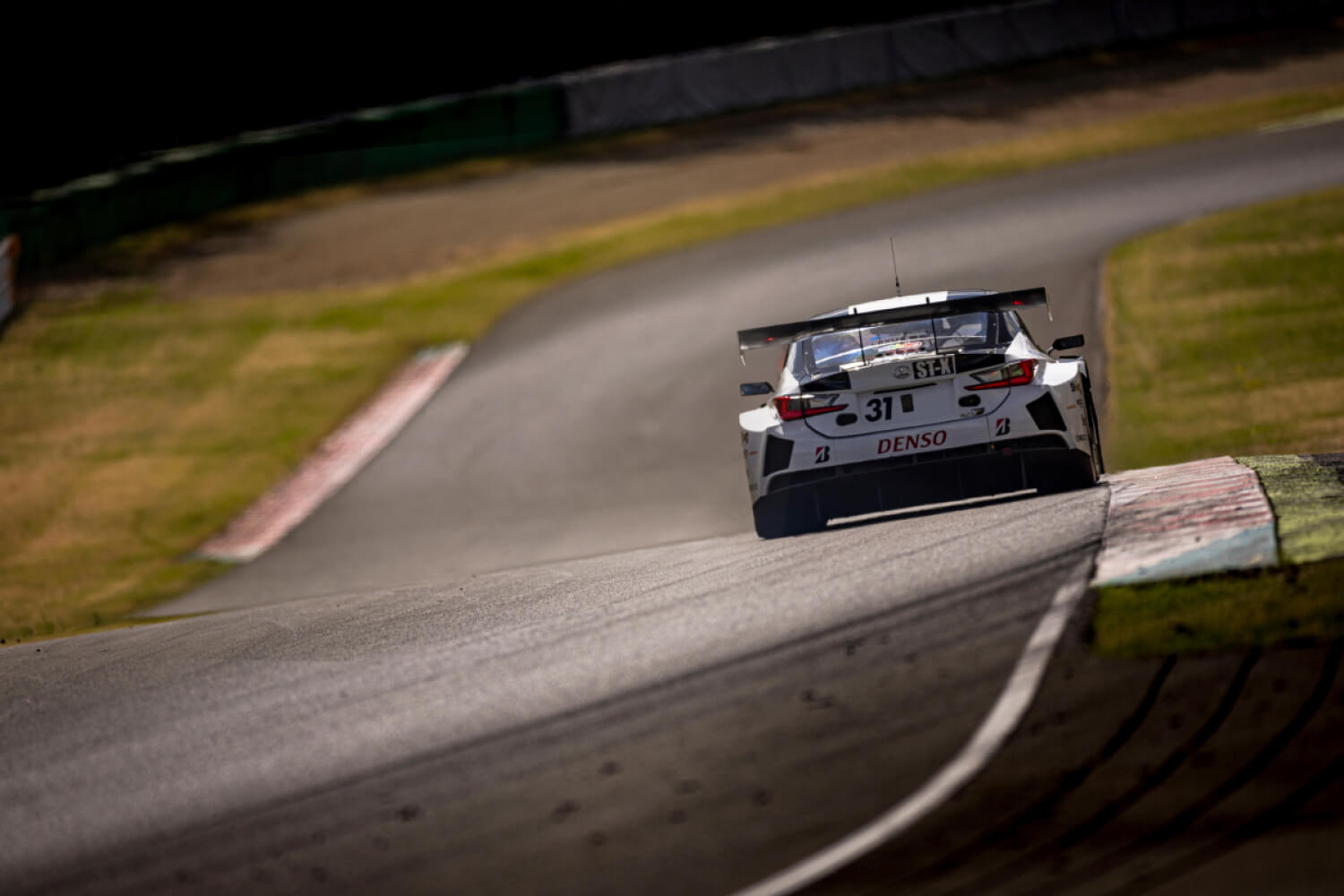 LEXUS ‐ apr - LEXUS MOTORSPORT | SPORT | LEXUS NEWS
